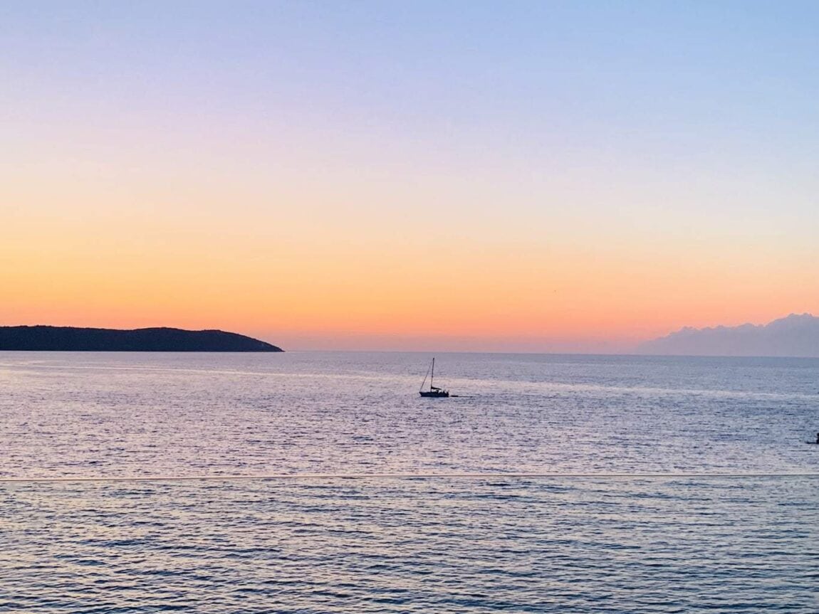 15 Books Set in Greece For Your Next Holiday Read - Mini Travellers ...