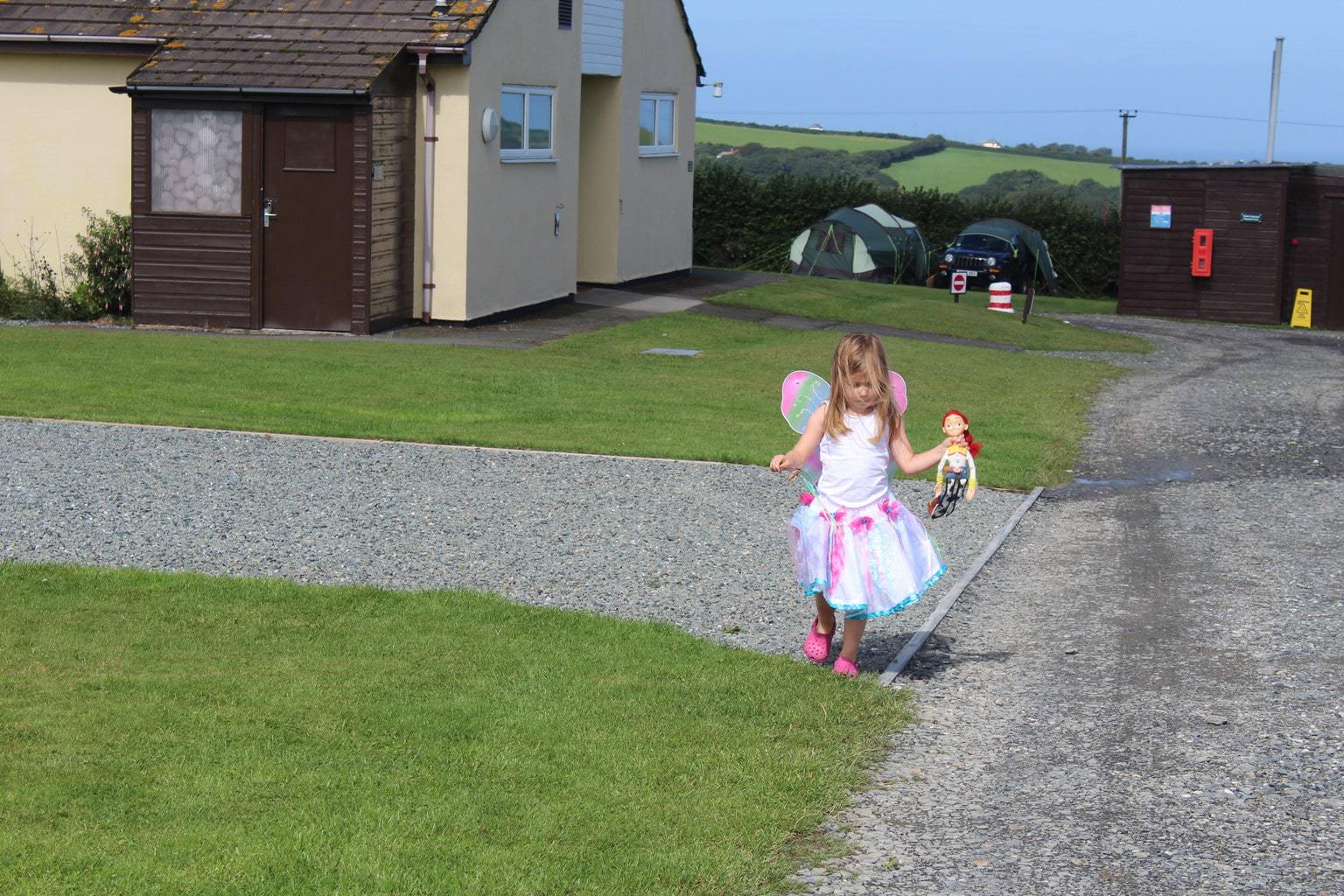 What to Pack for a Holiday in a Caravan - Mini Travellers - Family ...