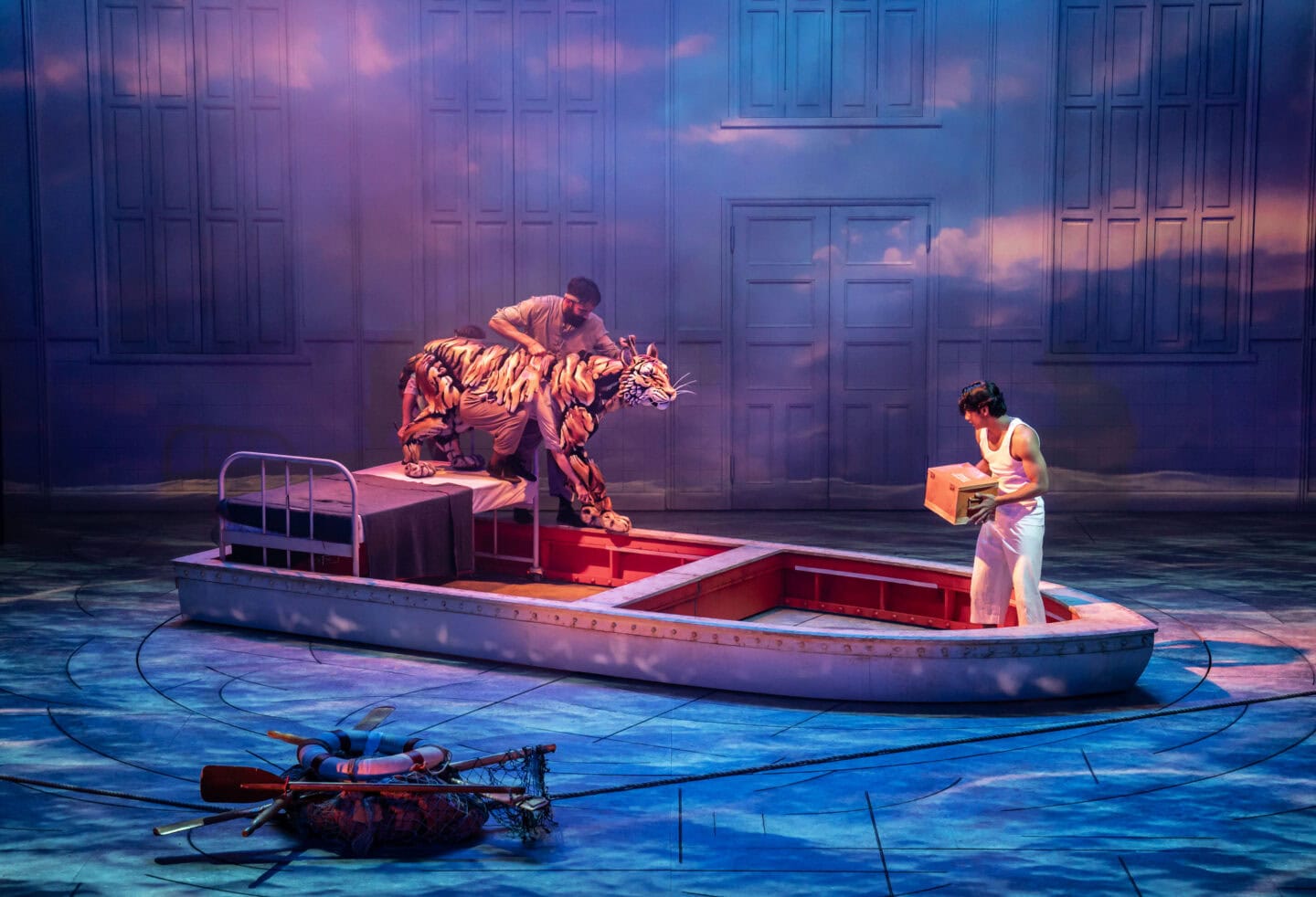 Life of Pi UK Theatre Show Review - Mini Travellers - Family Travel ...