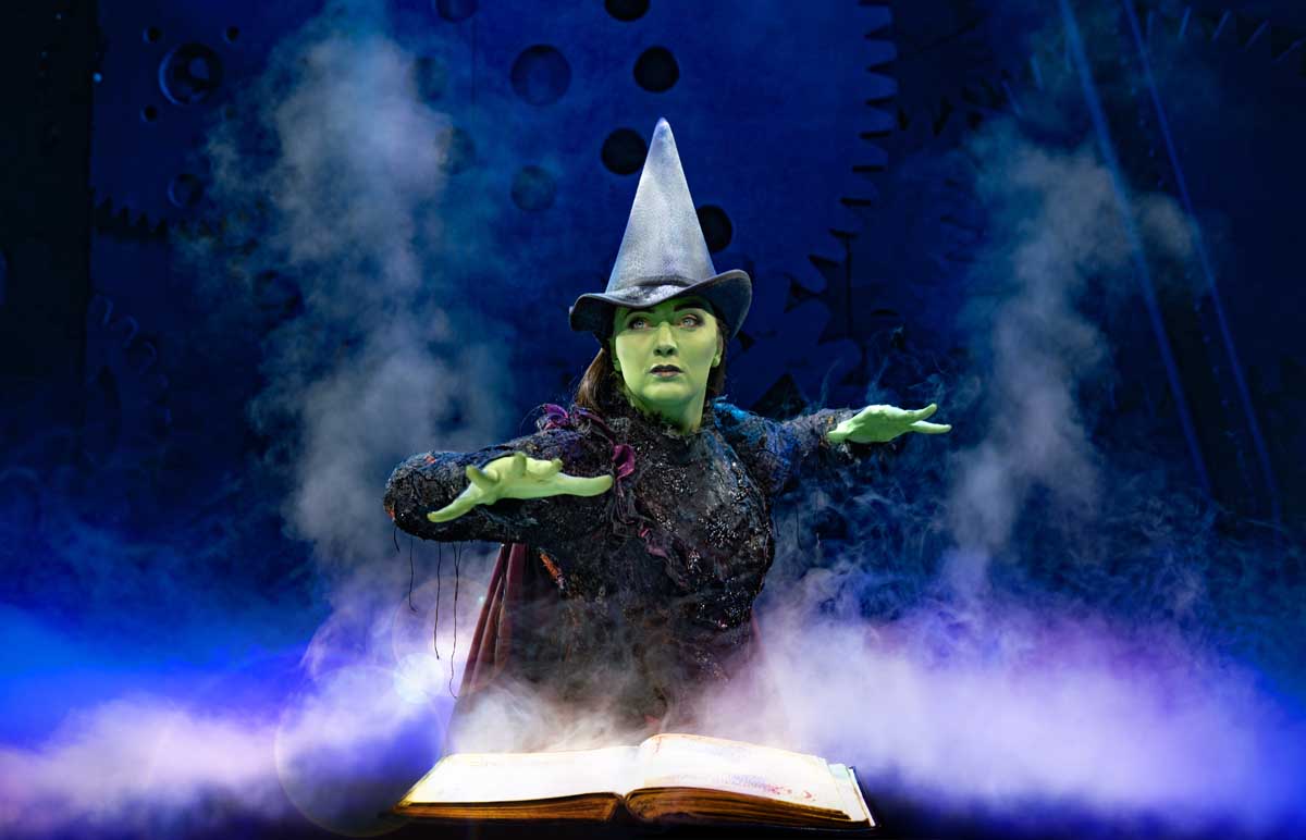 Review, Wicked, The Palace Theatre Manchester 2024 - Mini Travellers ...